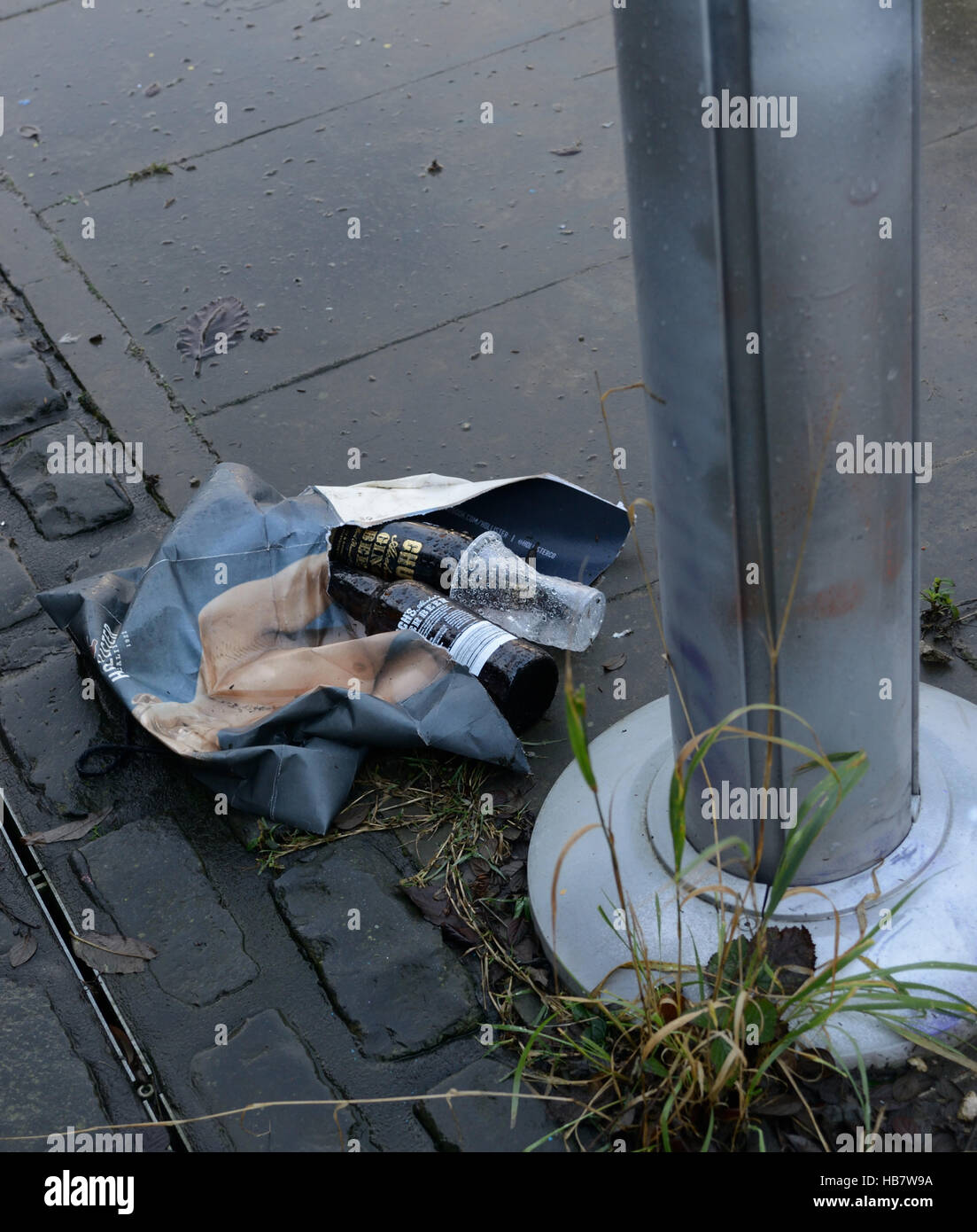 Beer mess hi-res stock photography and images - Alamy