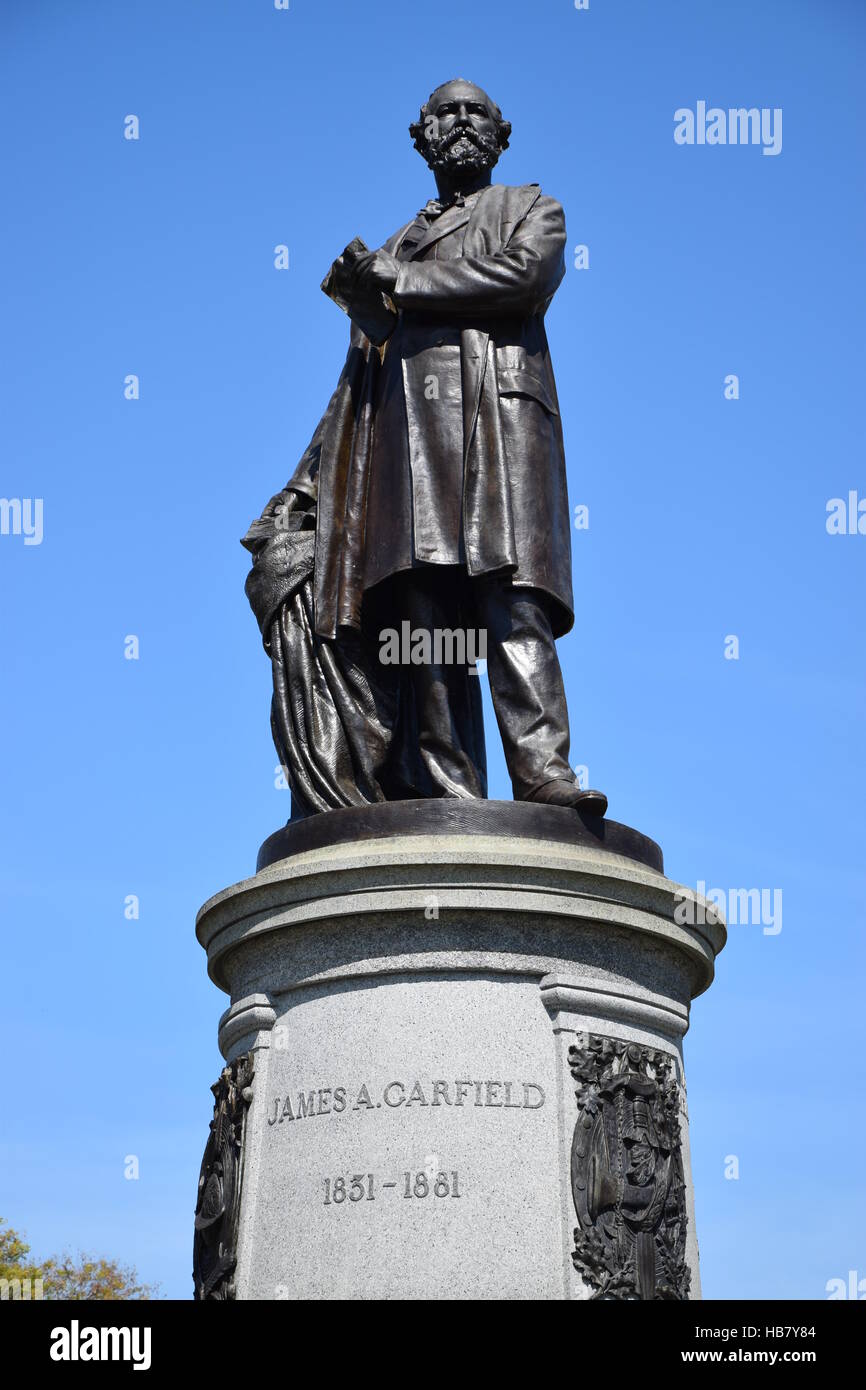 James garfield statue hi-res stock photography and images - Alamy