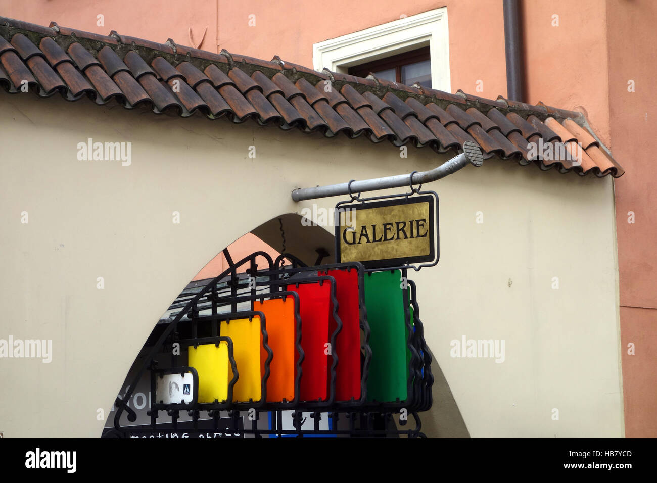 Upload gallery hi-res stock photography and images - Alamy