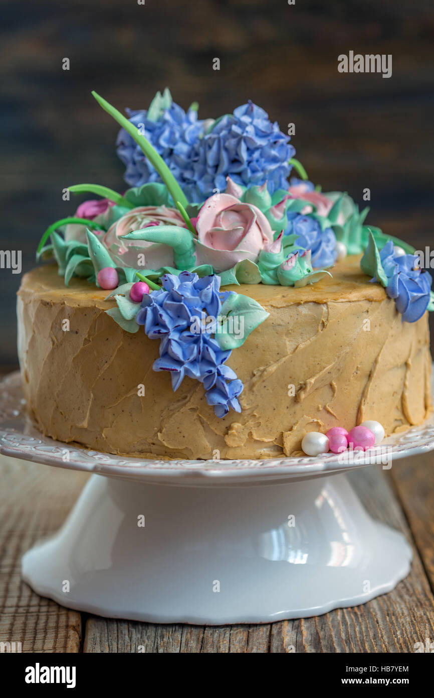Spring pastry cake hi-res stock photography and images - Alamy