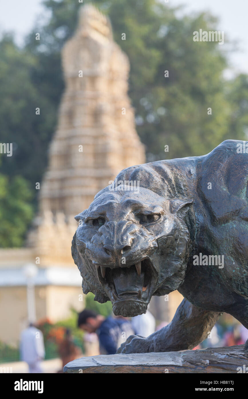 Jaguar or big cat statue at the gate to Mysore Palace, Mysore or Mysuru ...