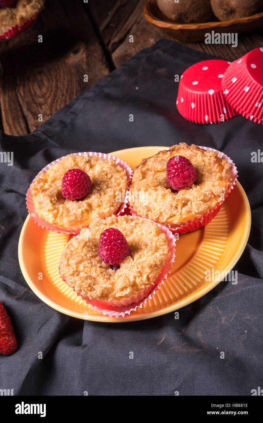 Cheesecake Muffins with raspberry Stock Photo - Alamy