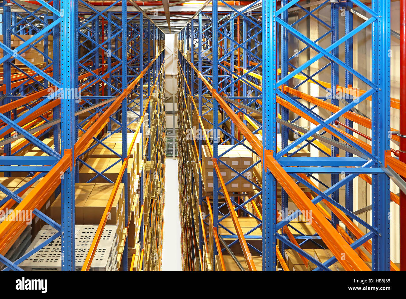 Automated storage and retrieval system hi-res stock photography and ...
