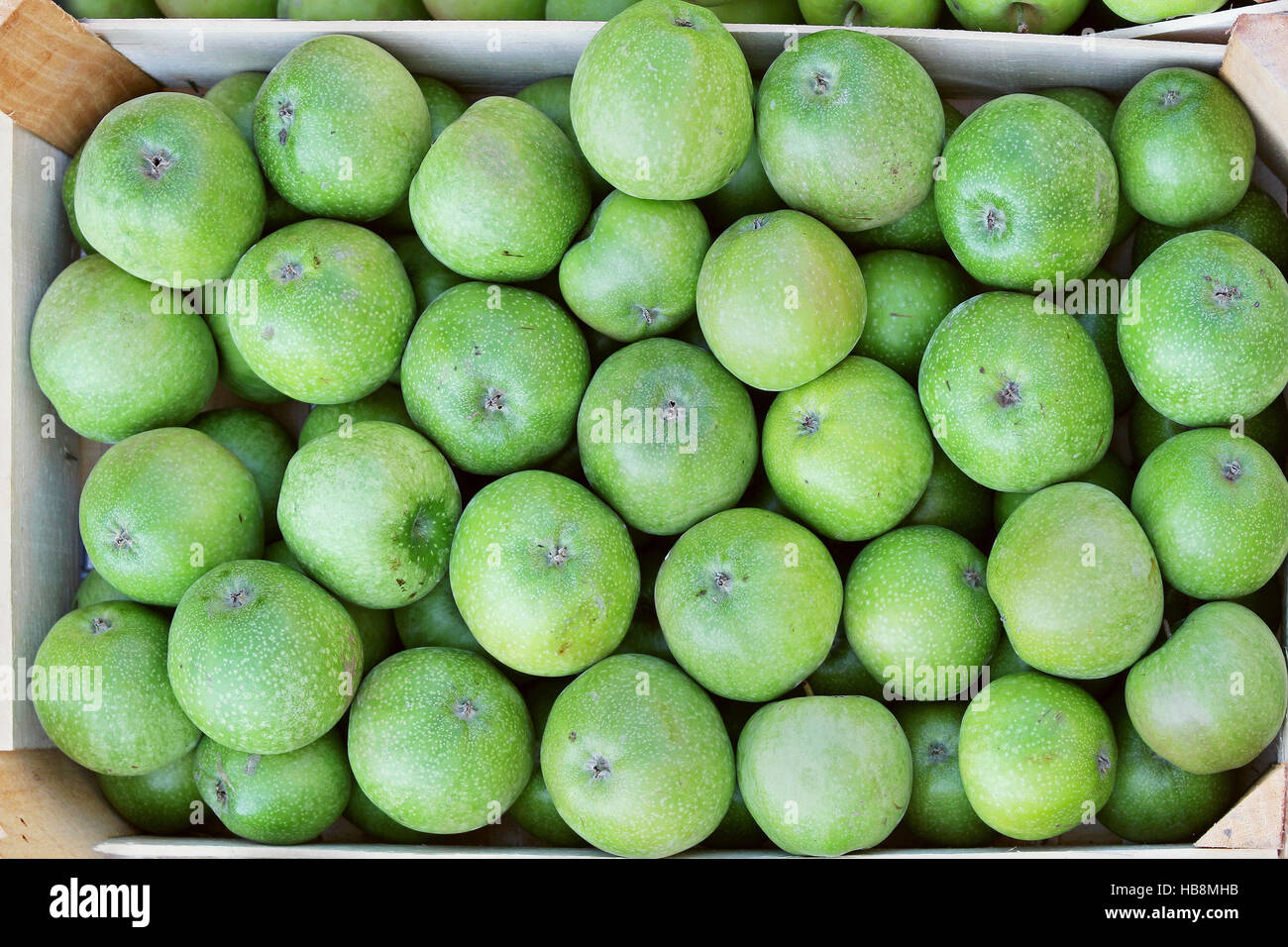 Pile of green apples hi-res stock photography and images - Alamy
