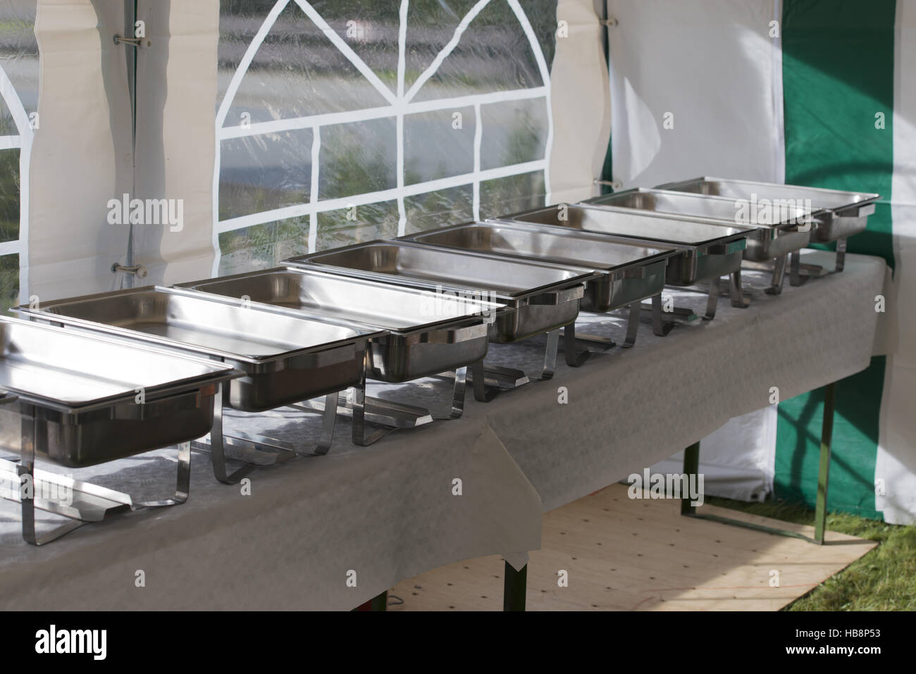 Self service cooking catering hi-res stock photography and images - Alamy