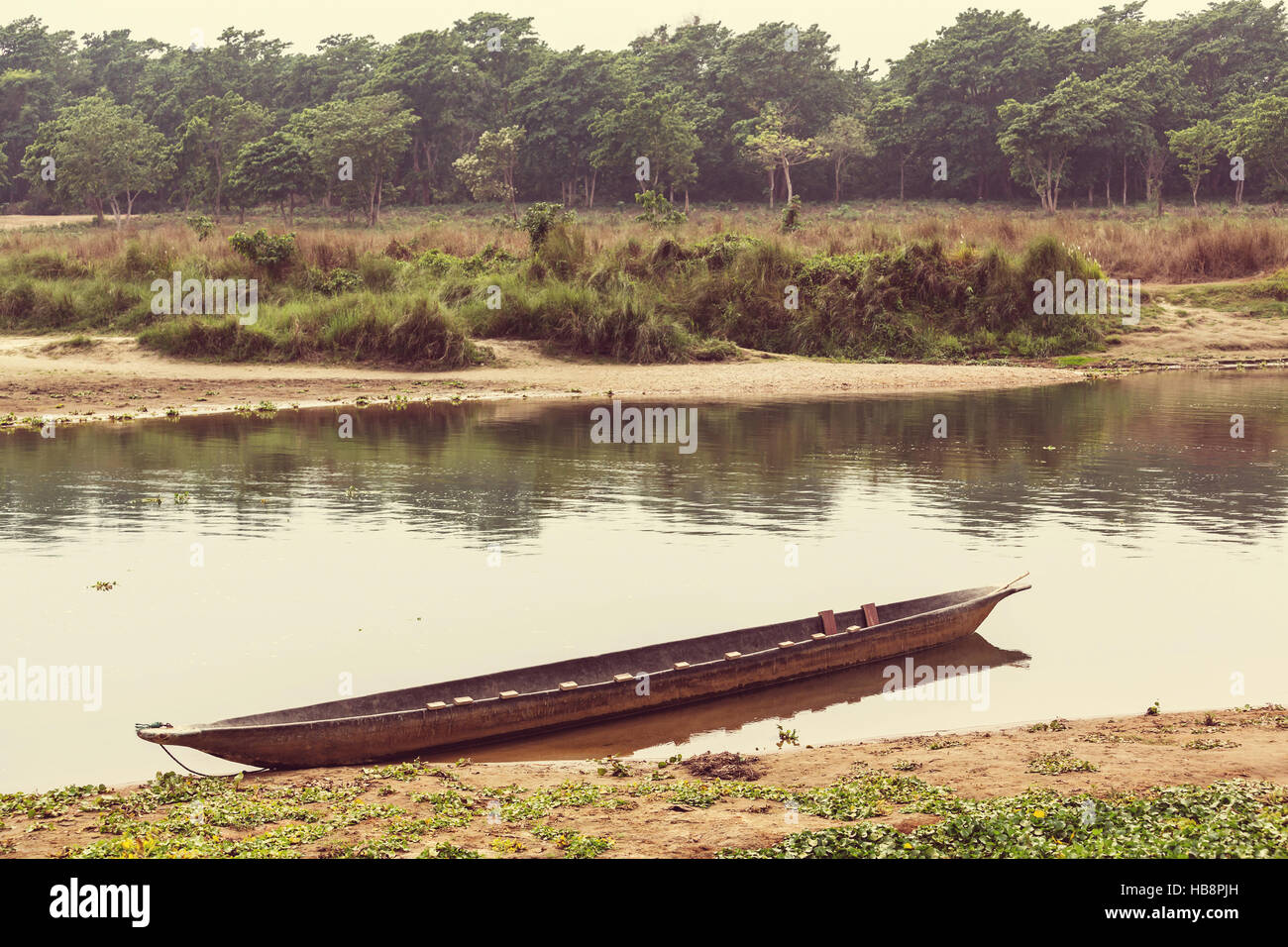 Chitwan national park canoe safari hi-res stock photography and images ...