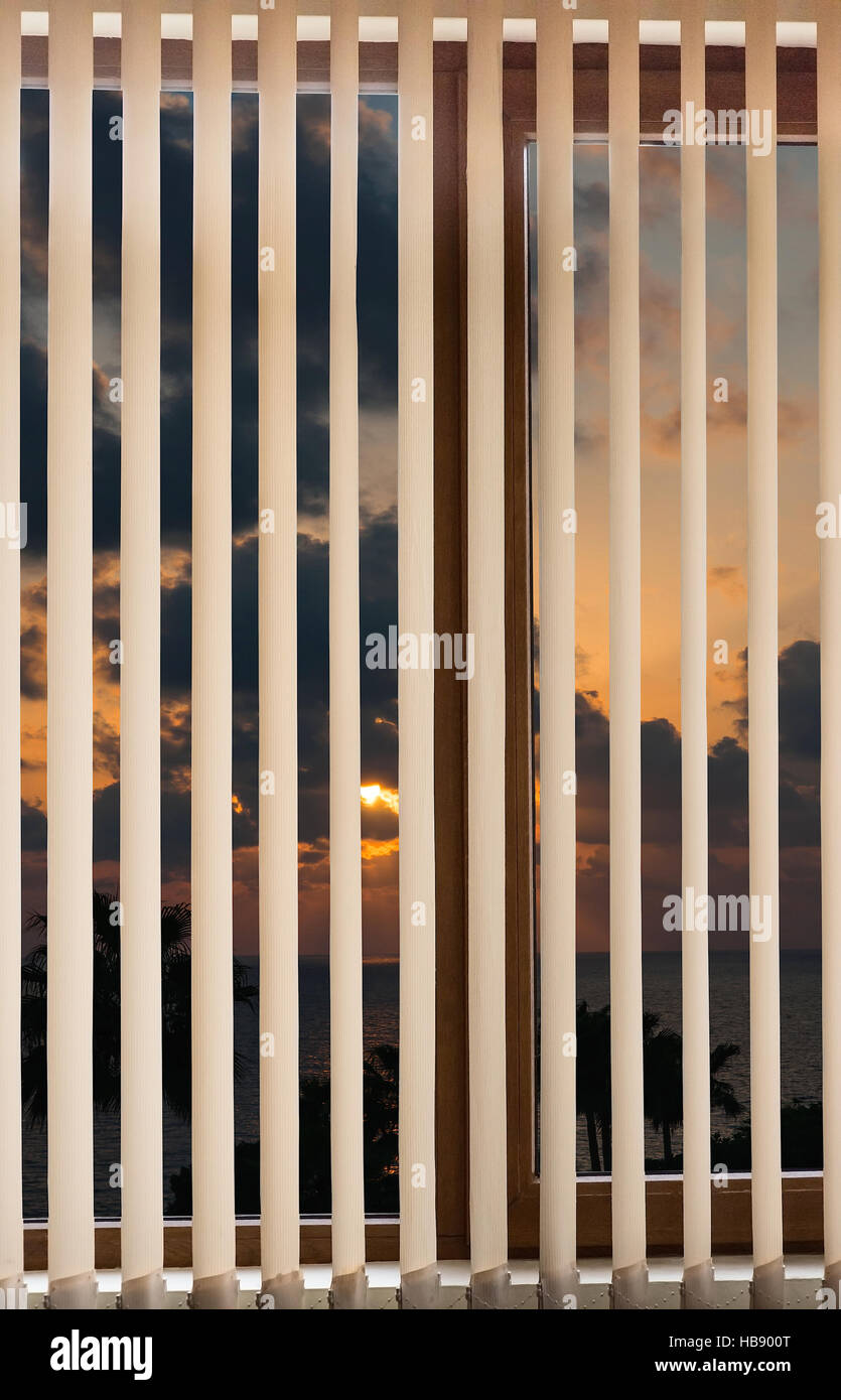 window blinds sunset Stock Photo - Alamy