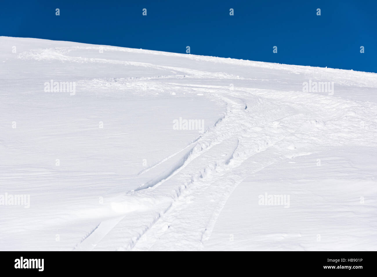 snow skiing trail Stock Photo - Alamy