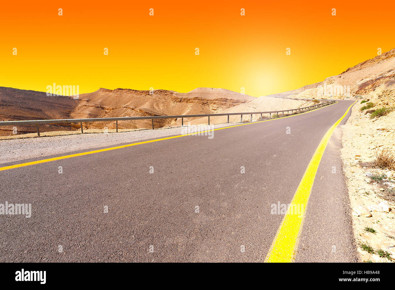 Meandering road hi-res stock photography and images - Alamy
