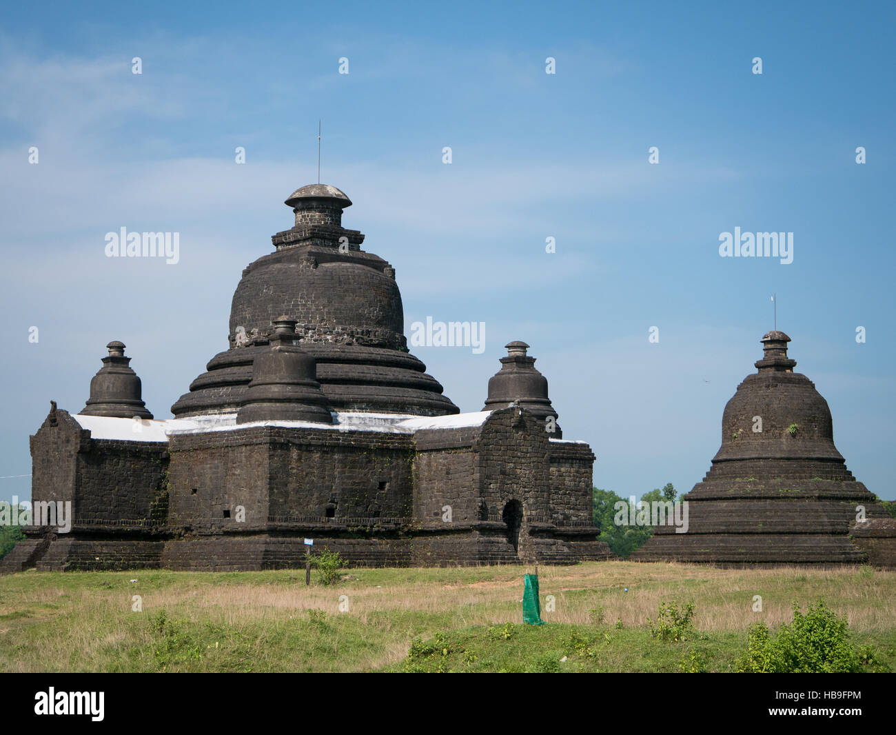Lay buddhist hi-res stock photography and images - Alamy