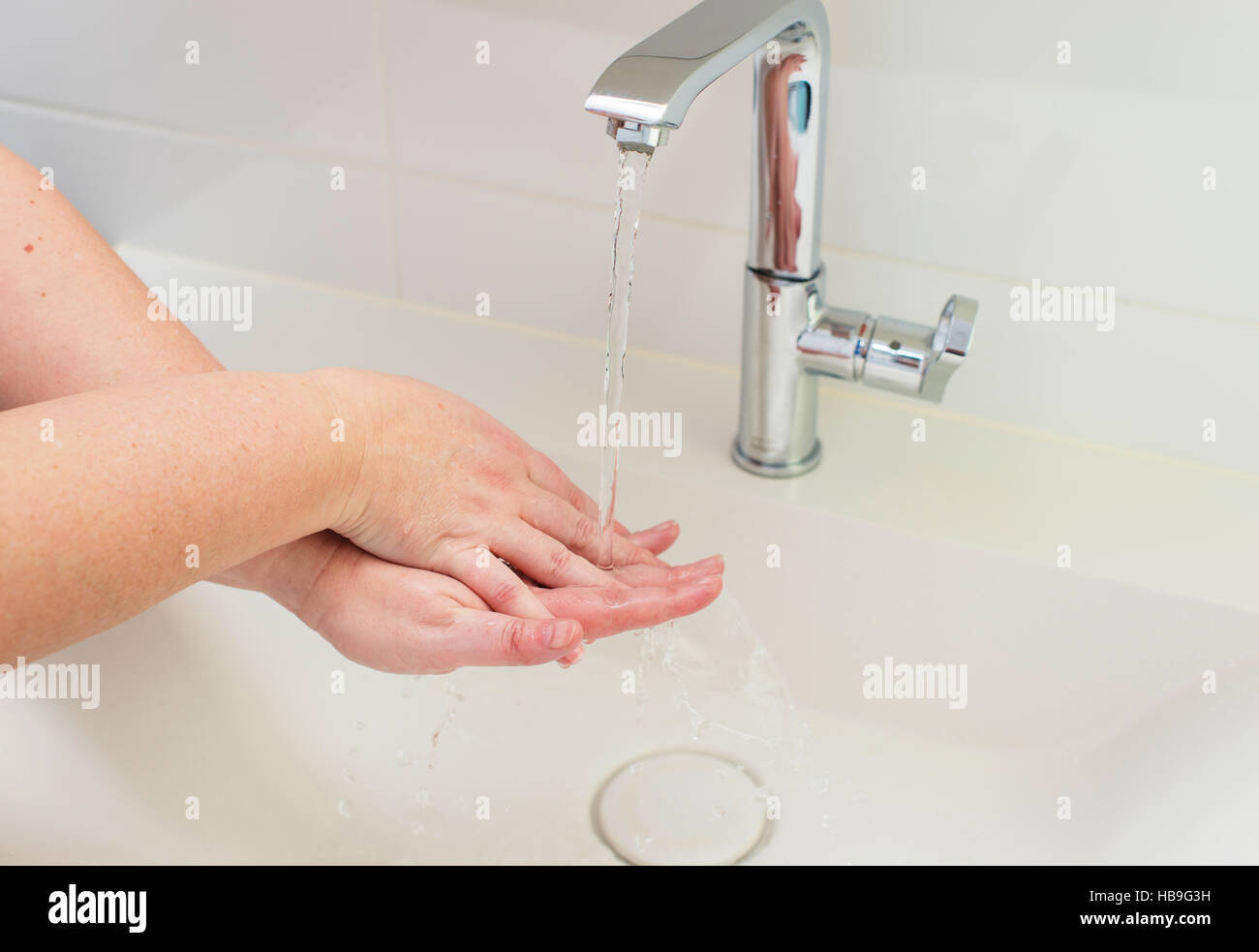 Washing water hi-res stock photography and images - Alamy