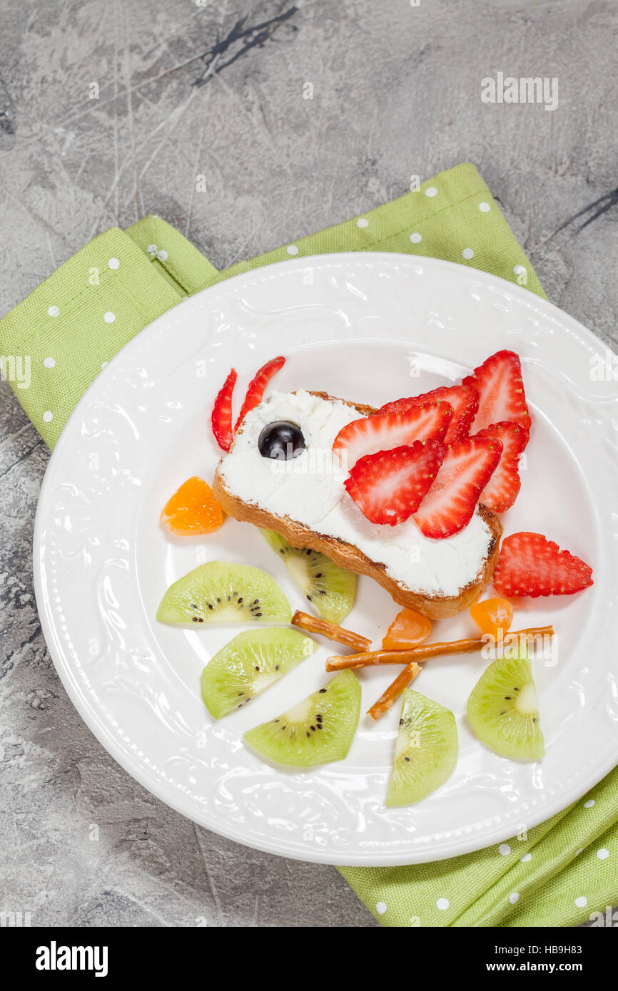 Kid's breakfast toast with fruit Stock Photo - Alamy