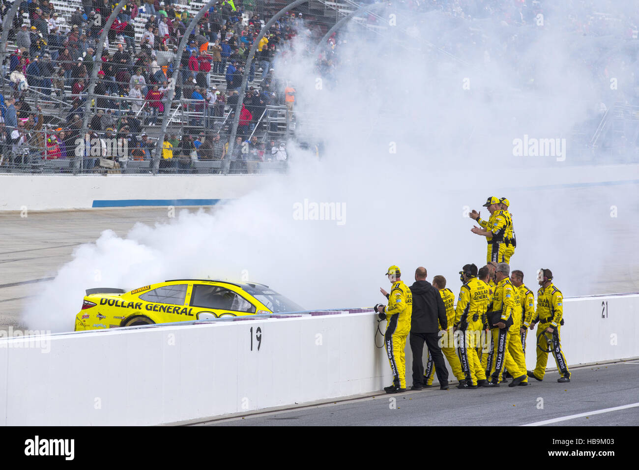 NASCAR: May 15 AAA 400 Benefiting Autism Speaks Stock Photo - Alamy NASCAR: May 15 AAA 400 Benefiting Autism Speaks Stock Photo - Alamy