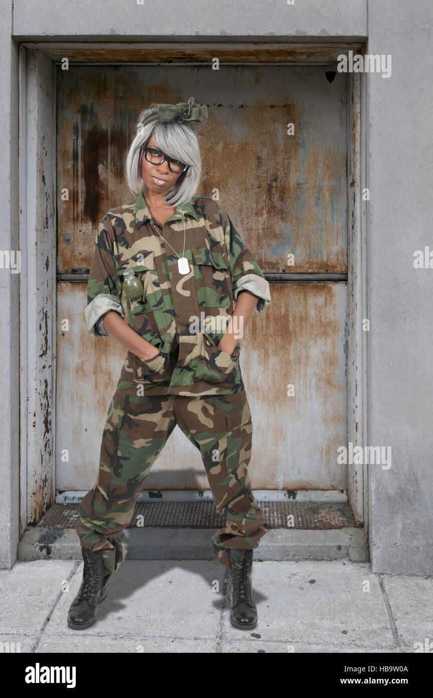American Woman Soldier High Resolution Stock Photography and Images - Alamy