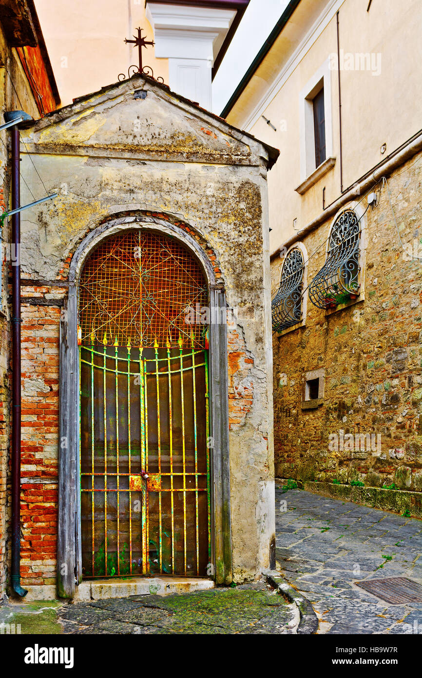 Small historic stone chapel hi-res stock photography and images - Alamy