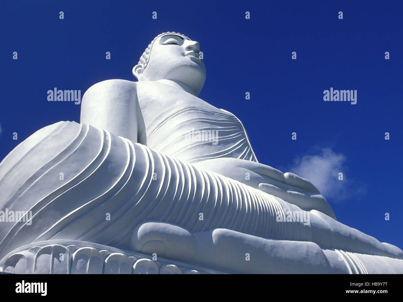 SRI LANKA KANDY BUDDHA TEMPLE Stock Photo - Alamy