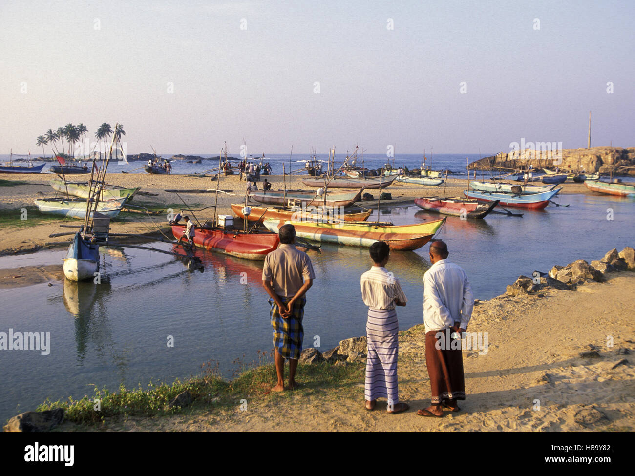SRI LANKA NEGOMBO FISHERMEN Stock Photo - Alamy