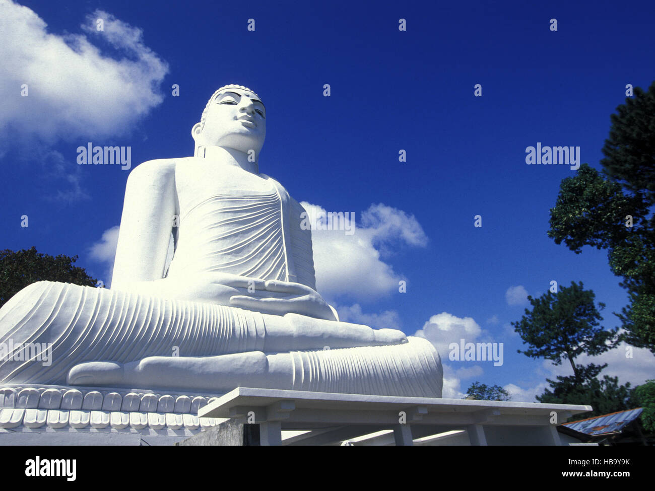 SRI LANKA KANDY BUDDHA TEMPLE Stock Photo - Alamy