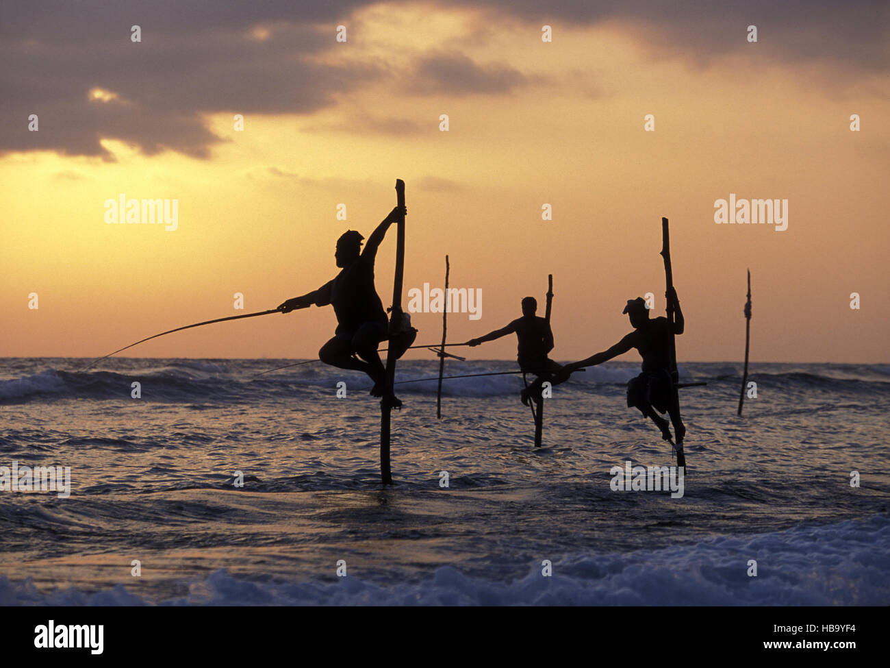 SRI LANKA WELIGAMA FISHERMEN Stock Photo - Alamy