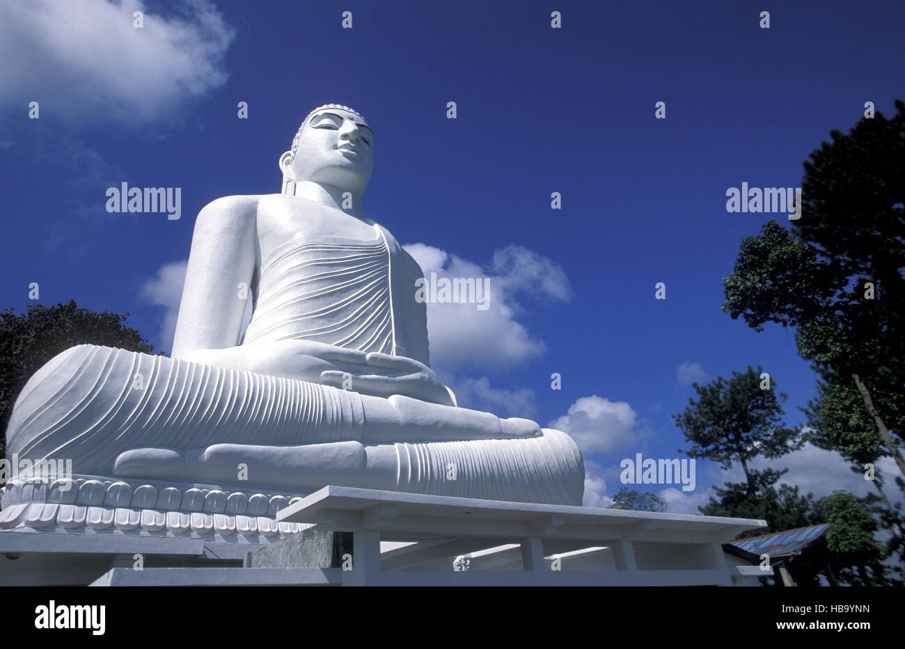 SRI LANKA KANDY BUDDHA TEMPLE Stock Photo - Alamy
