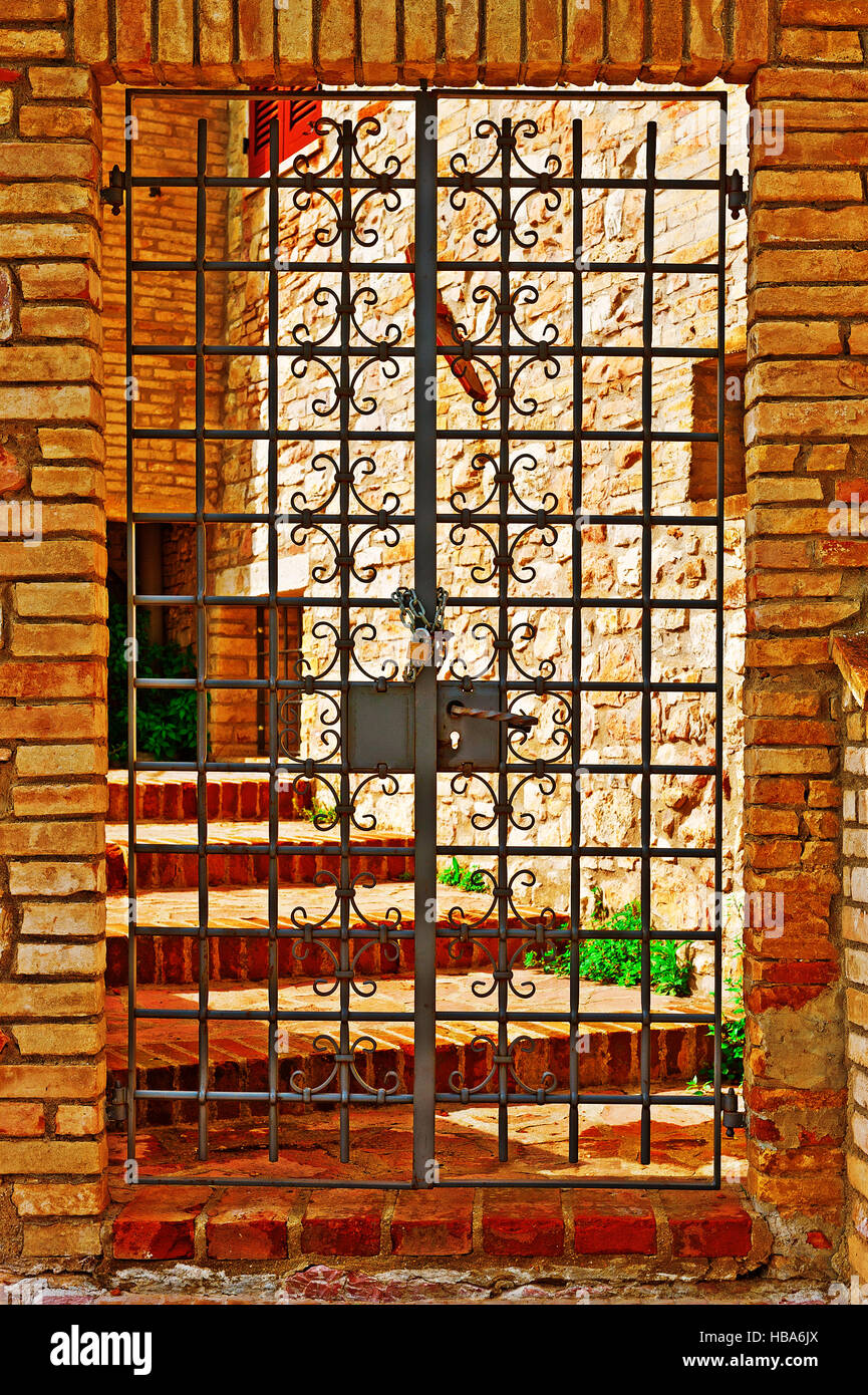 Decorated metal gate hi-res stock photography and images - Alamy