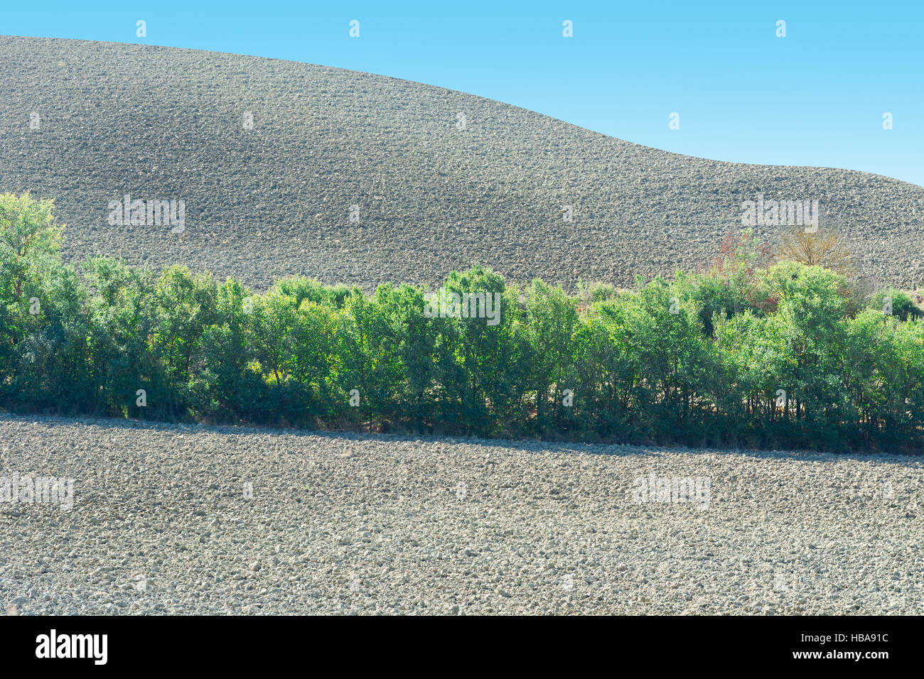 Sloping arable land hi-res stock photography and images - Alamy
