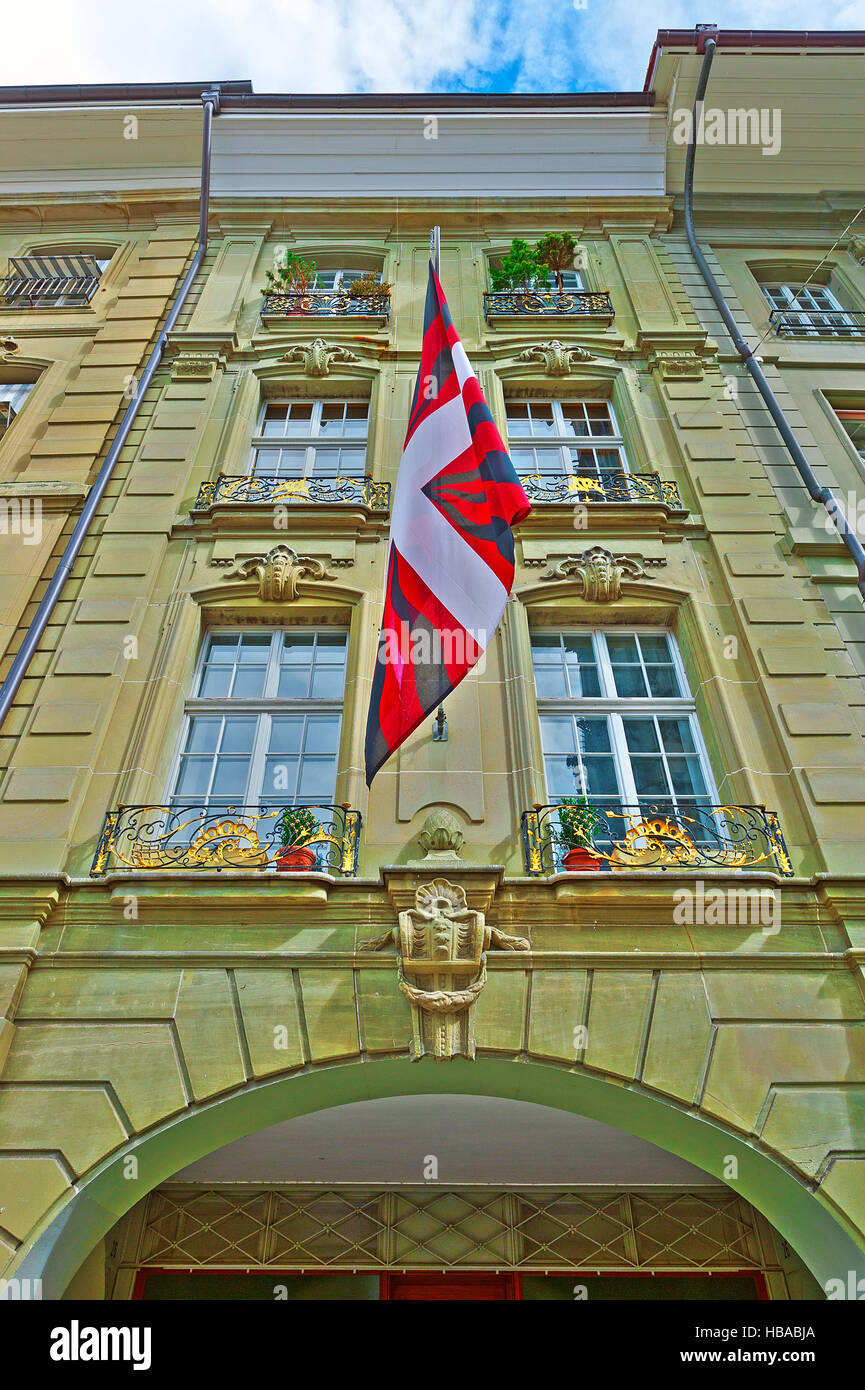 Architecture flag arch window hi-res stock photography and images - Alamy