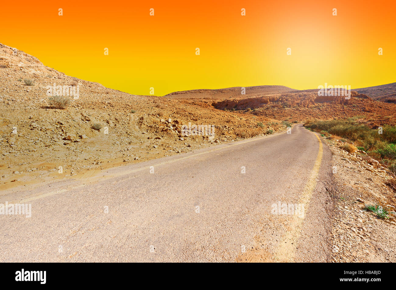 Meandering road hi-res stock photography and images - Alamy