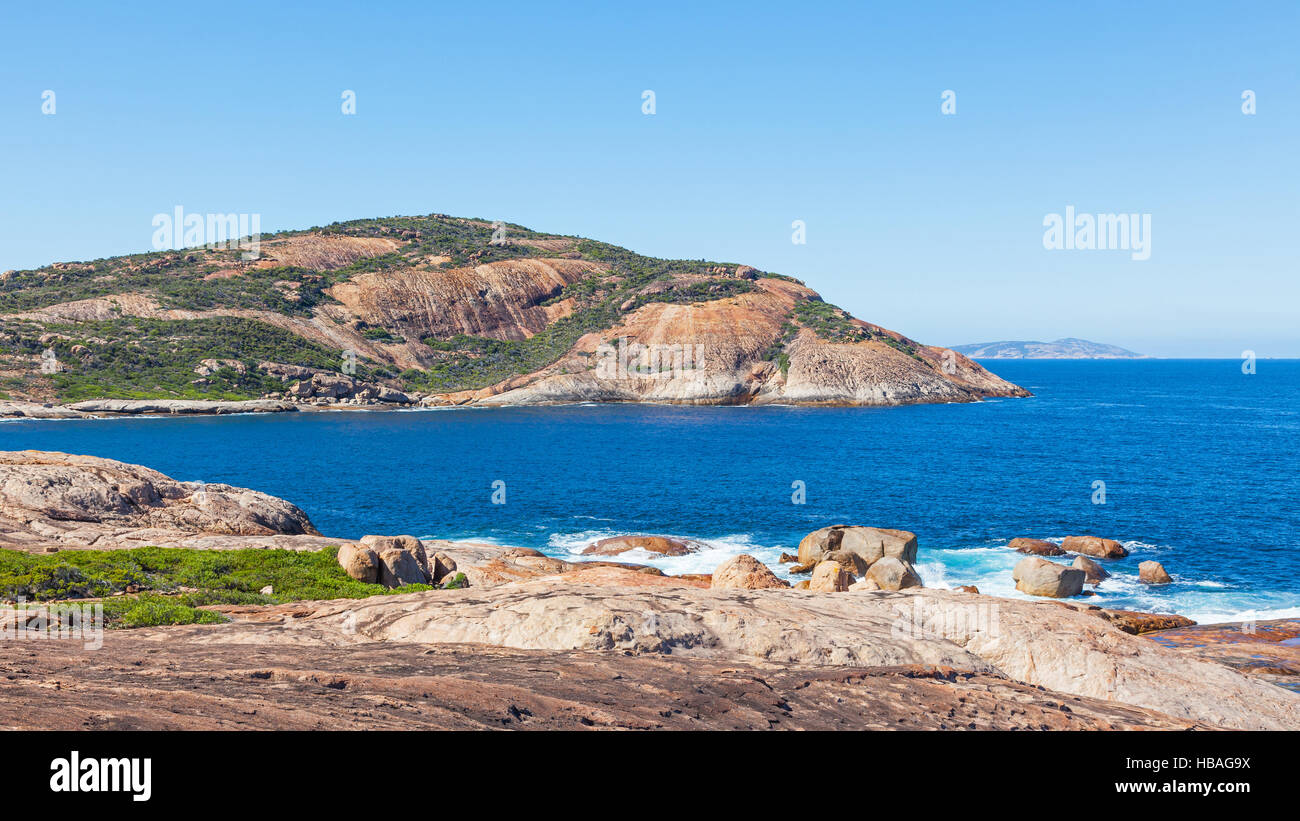 Coastal landscape at Whistling Rock, in Cape Le Grand National Park ...