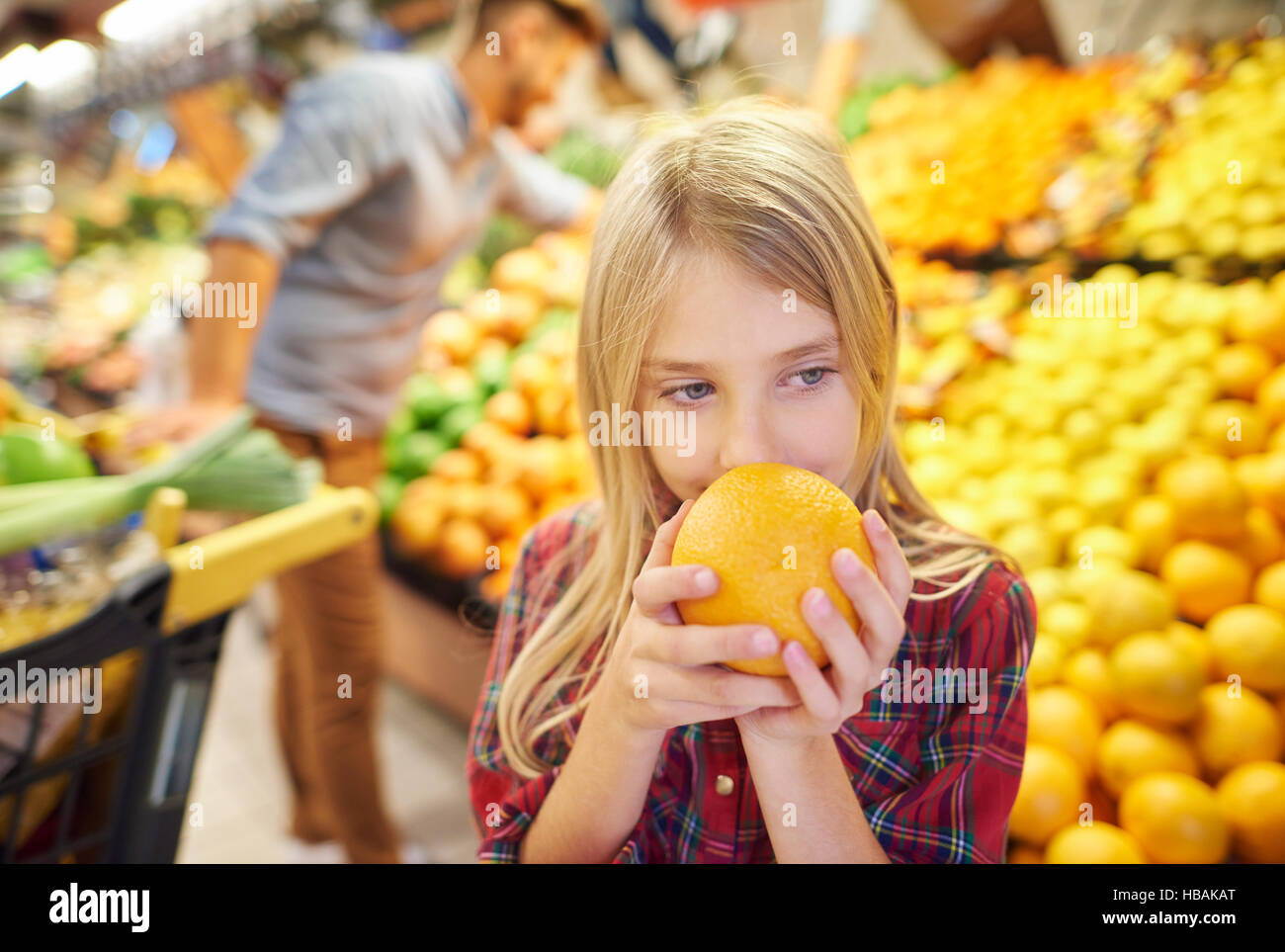 Shopping help hi-res stock photography and images - Alamy