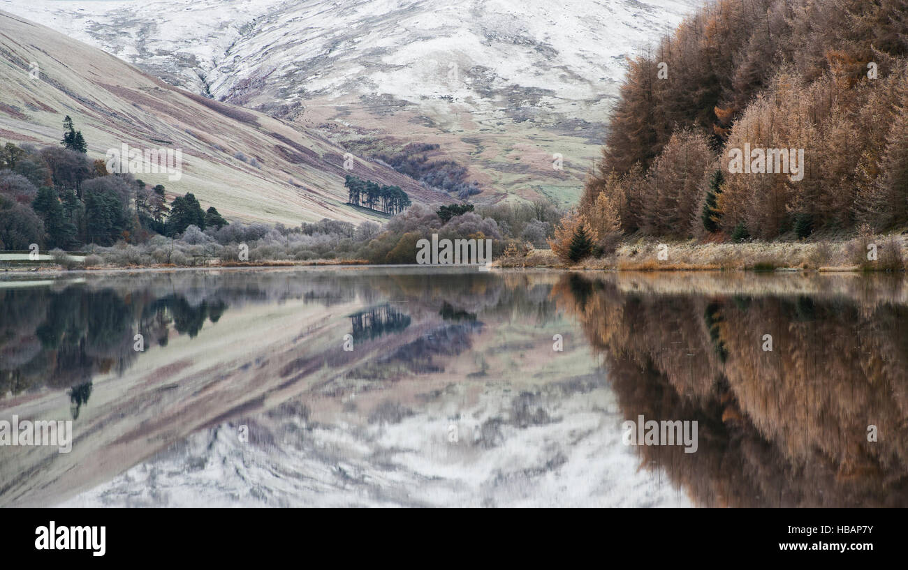Reflections landscape hi-res stock photography and images - Alamy