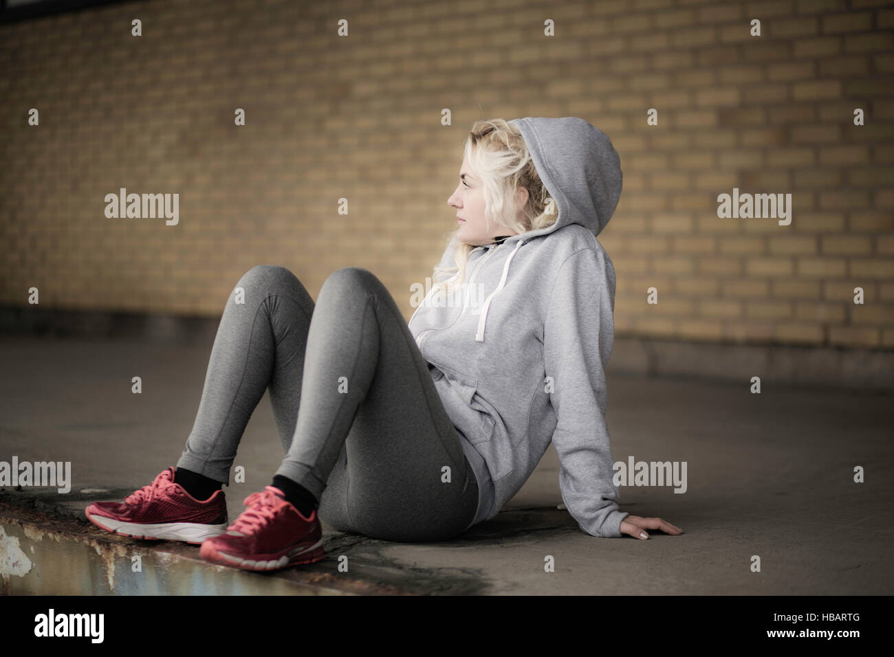 Running sideways hi-res stock photography and images - Alamy