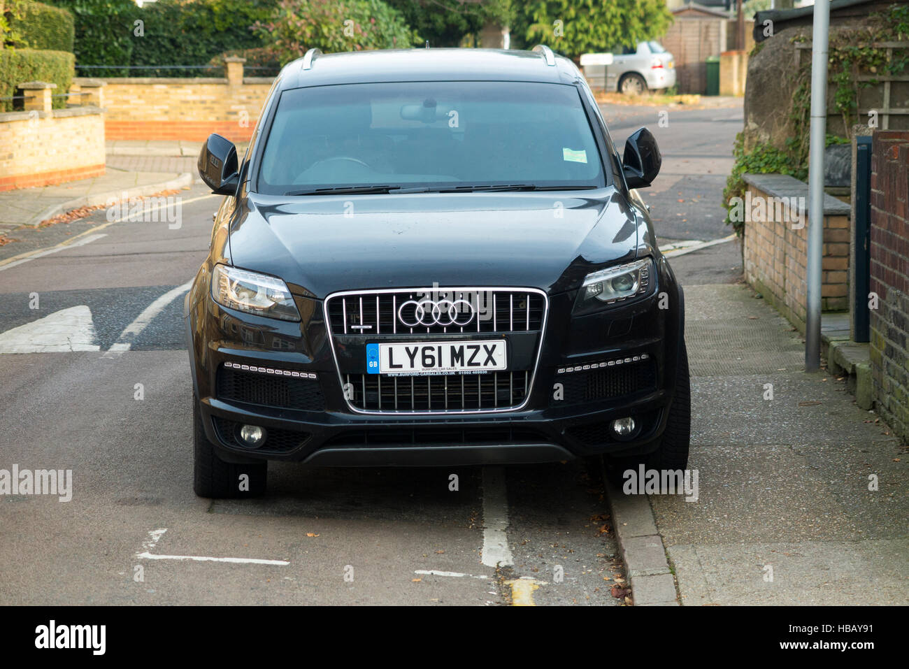 Pavement Parking High Resolution Stock Photography and Images - Alamy