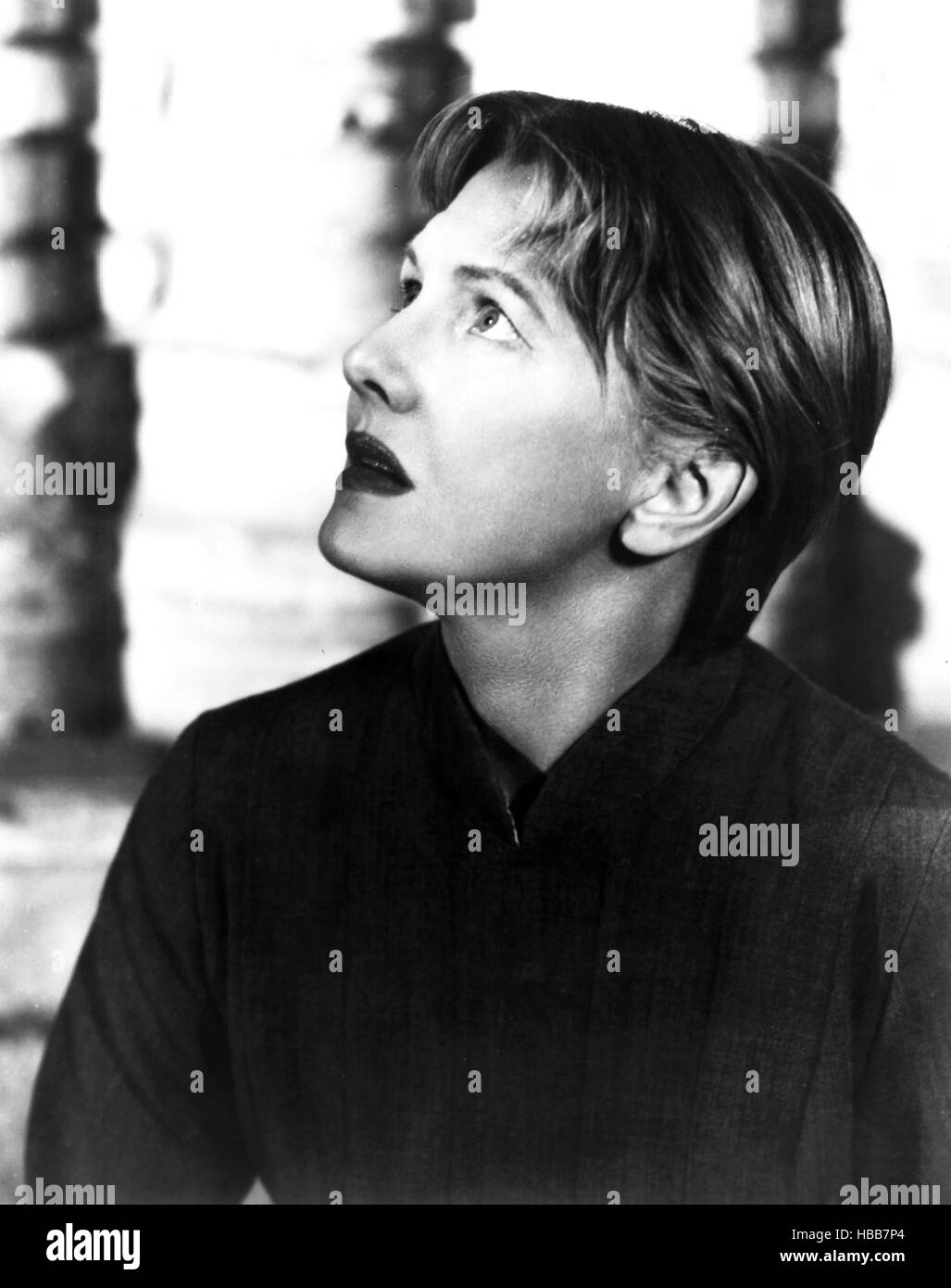 SAINT JOAN, Jean Arthur, national tour, 1954 Stock Photo - Alamy