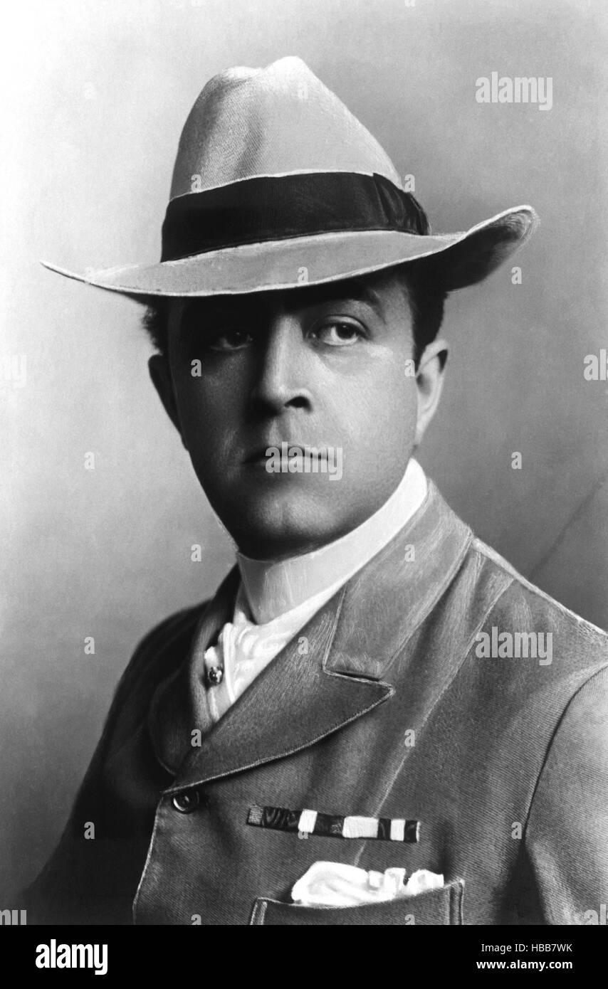 Robert fortune portrait hi-res stock photography and images - Alamy