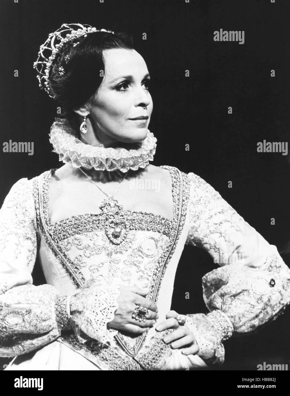 VIVAT! VIVAT REGINA!, Claire Bloom, Broadhurst Theater, New York, 1972 ...