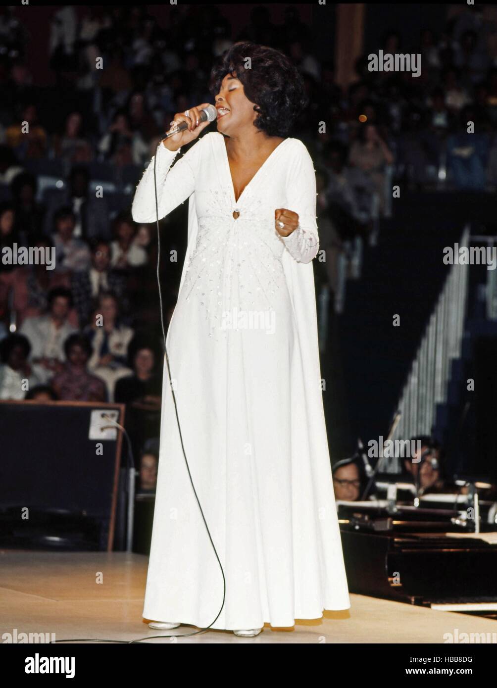 Nancy Wilson, 1975, Millrun Playhouse Theater in the Round, Niles ...