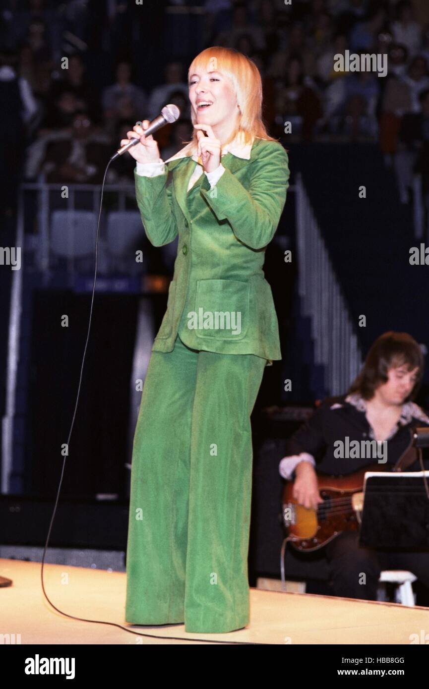 Barbara Fairchild, 1976, Millrun Playhouse Theater in the Round, Niles ...