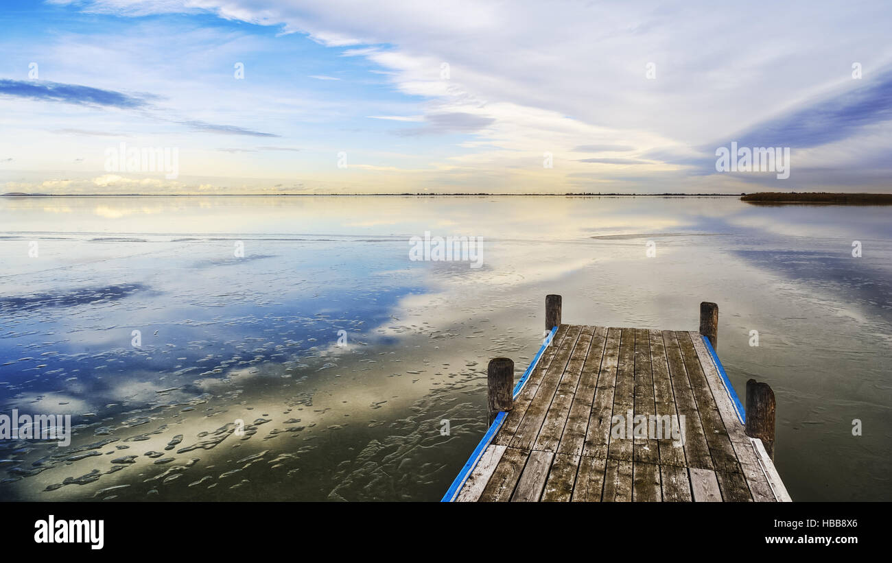 Mole pier on lake hi-res stock photography and images - Alamy