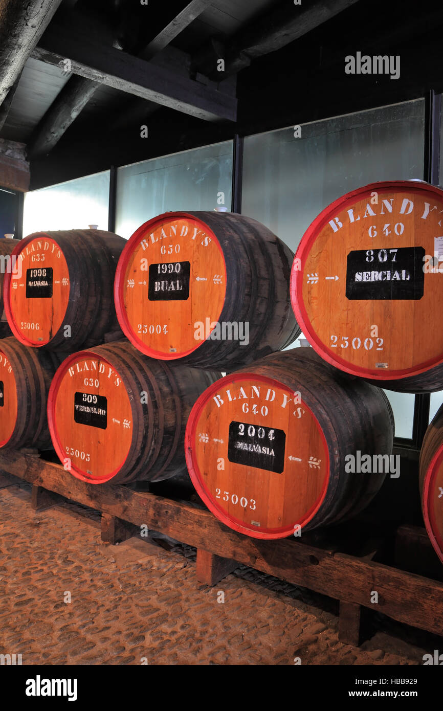 Vine barrels hi-res stock photography and images - Alamy