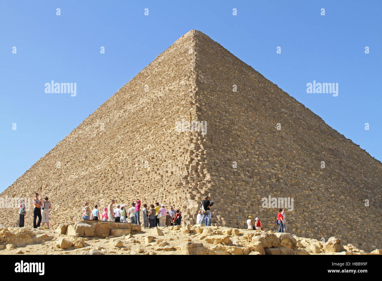 Giza pyramid hi-res stock photography and images - Alamy