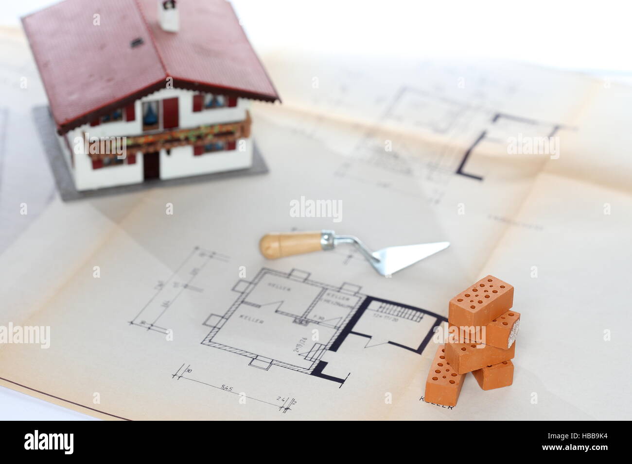 build a house Stock Photo - Alamy