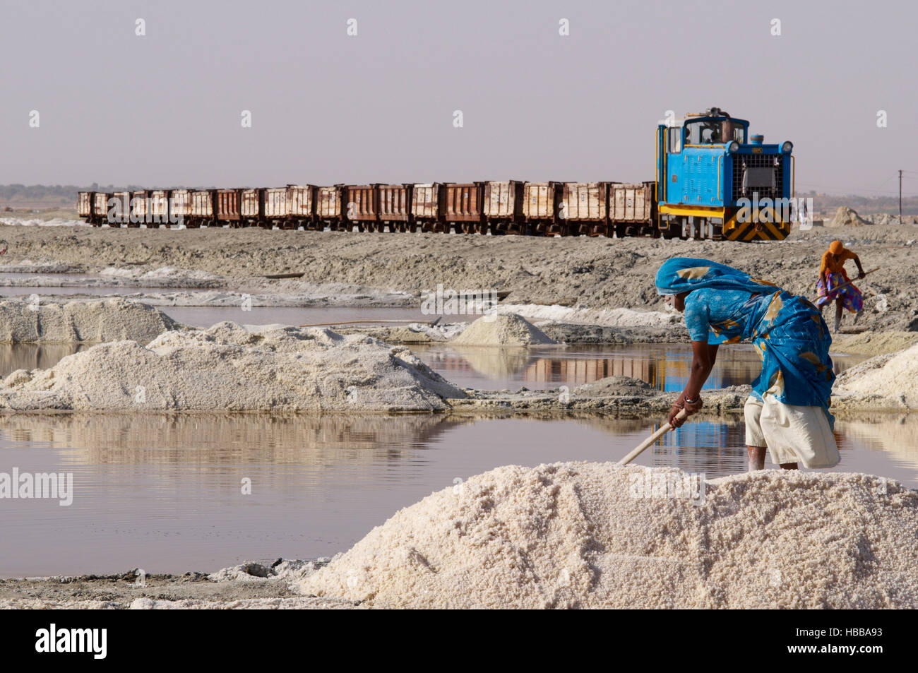 Inde, Rajasthan, mine de sel sur le lac salé de Sambhar. // India, Rajasthan, salt mine on the ...