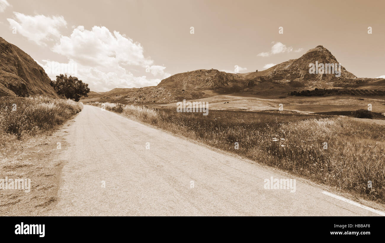Old country asphalt road hi-res stock photography and images - Alamy