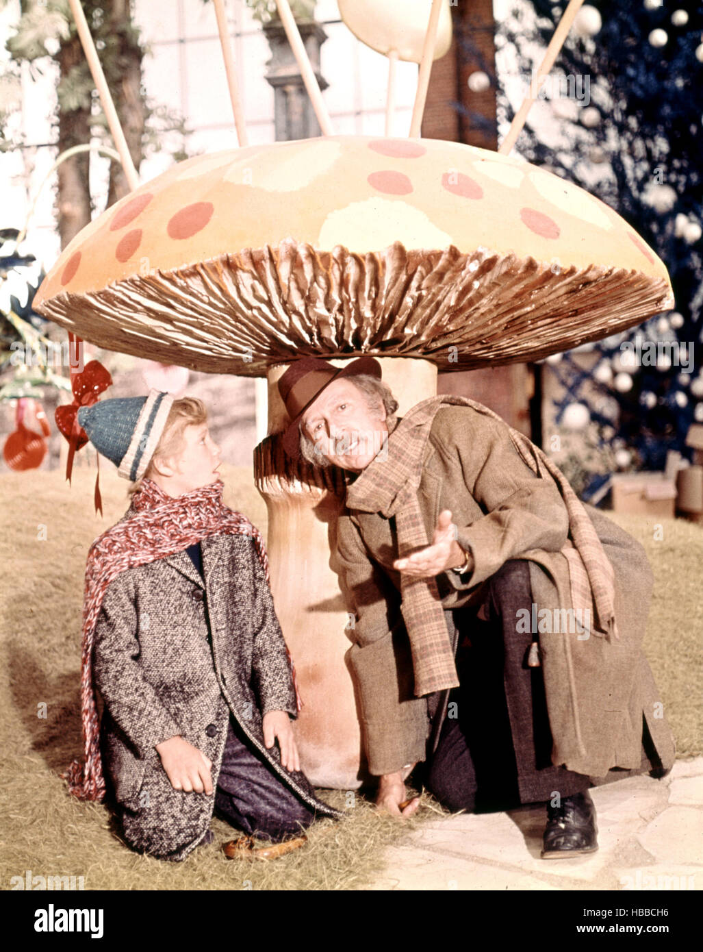 CHOCOLATE FACTORY, Jack Albertson, Peter Ostrum, 1971 Stock Photo - Alamy