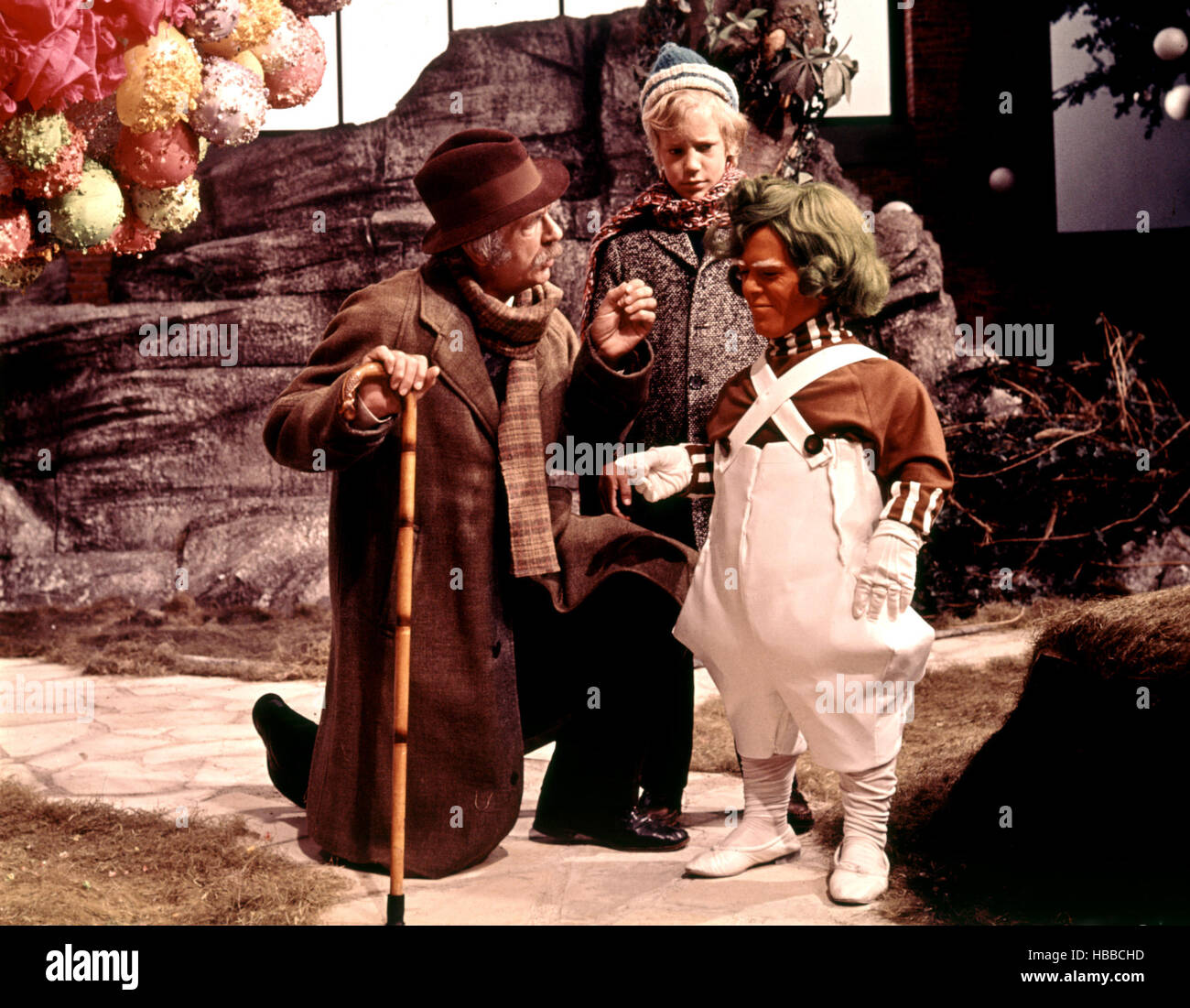 WILLY WONKA AND THE CHOCOLATE FACTORY, Jack Albertson, Peter Ostrum ...