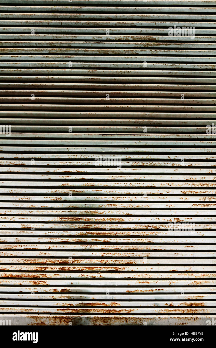 Metal screen gate hi-res stock photography and images - Alamy