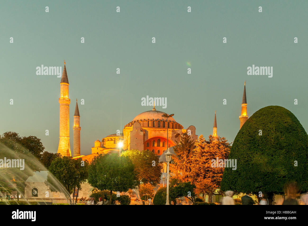 Famous mosque in turkish city of Istanbul Stock Photo - Alamy