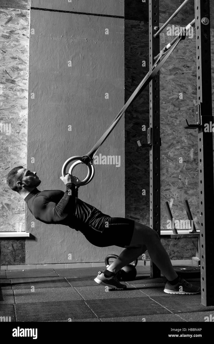 Well built man hi-res stock photography and images - Alamy