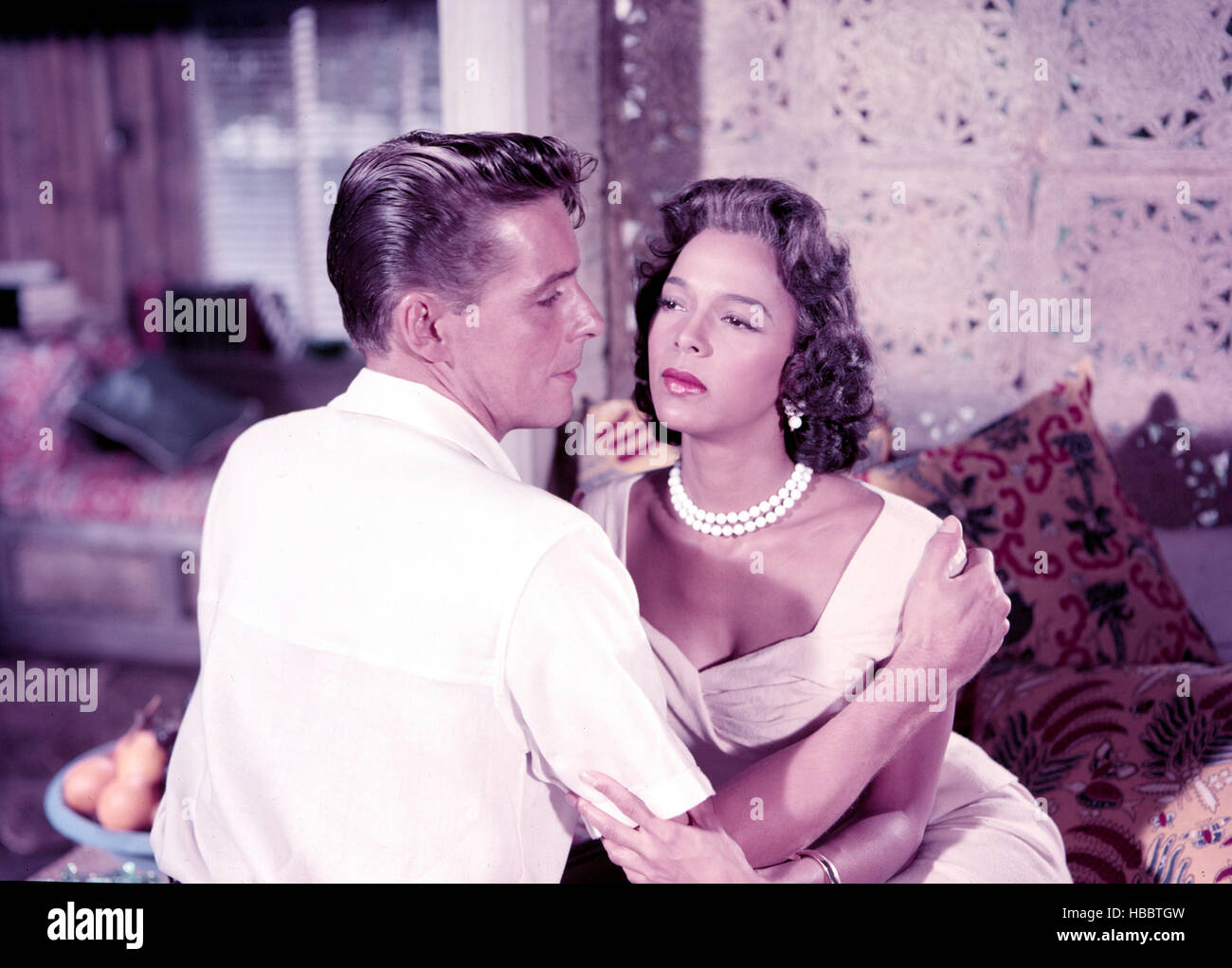 ISLAND IN THE SUN, Dorothy Dandridge, John Justin, 1957 Stock Photo - Alamy